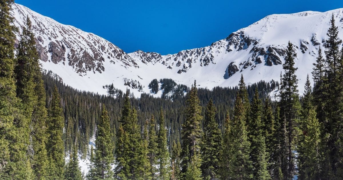 The 5 Best Mountain Towns to Visit in the U.S. | LugLess
