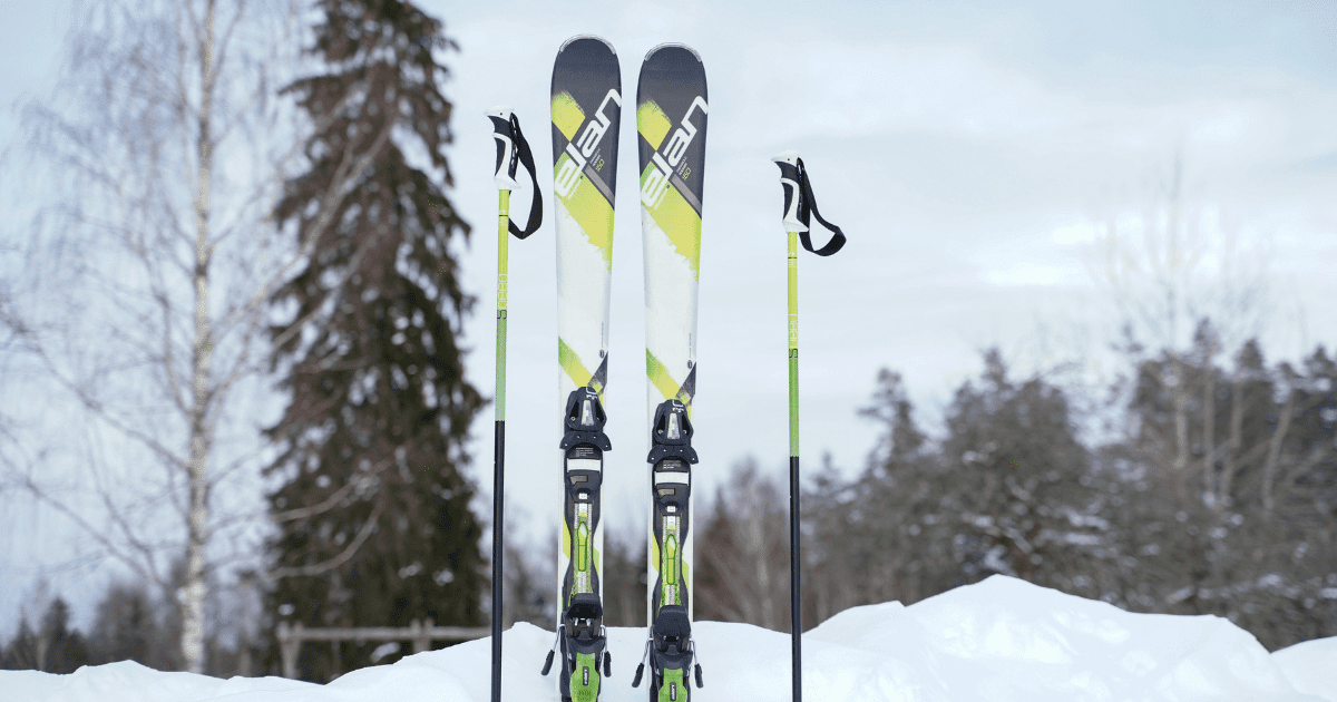 Ultimate Guide to Shipping Skis and Snow Gear | LugLess