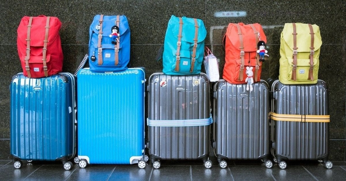 No-Nonsense Packing Tips for a Spring Getaway | LugLess