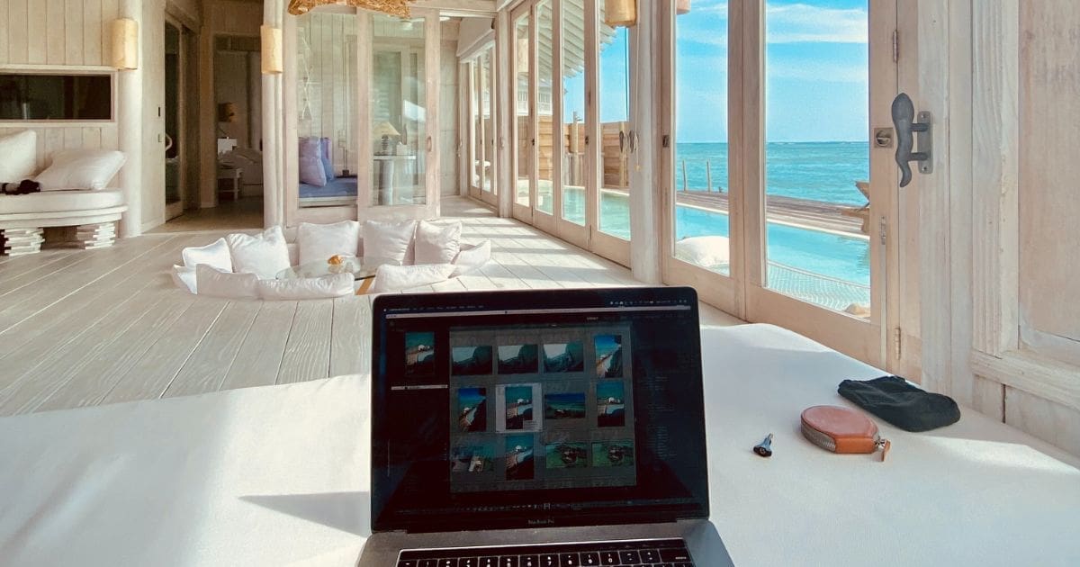 The Ultimate Guide to a Fun but Productive Working Vacation